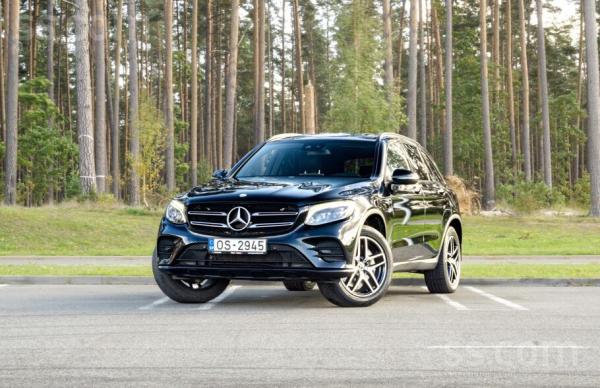 Мерседес GLC 350 2017 в Рига на AUTOMOTO.COM.LV Черный Мерседес GLC 350 2017 в Рига, объемом двигателя 2.00 л и пробегом 209 тыс. км за 18790 €, фото 1 на AUTOMOTO.COM.LV
