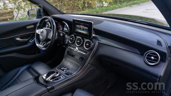 Melns Mercedes-Benz GLC 350 2017 Rīga, ar dzinēja tilpumu 2.00 L un nobraukumu 209 tūkst. km par 18790 €, foto 11 vietnē AUTOMOTO.COM.LV