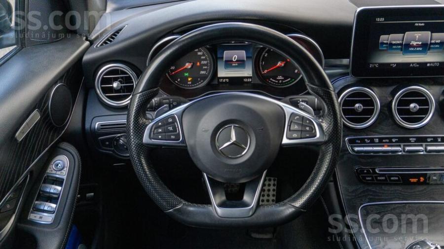 Melns Mercedes-Benz GLC 350 2017 Rīga, ar dzinēja tilpumu 2.00 L un nobraukumu 209 tūkst. km par 18790 €, foto 14 vietnē AUTOMOTO.COM.LV