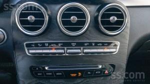 Melns Mercedes-Benz GLC 350 2017 Rīga, ar dzinēja tilpumu 2.00 L un nobraukumu 209 tūkst. km par 18790 €, foto 17 vietnē AUTOMOTO.COM.LV