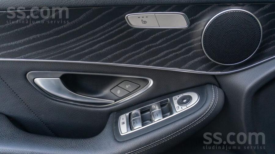 Melns Mercedes-Benz GLC 350 2017 Rīga, ar dzinēja tilpumu 2.00 L un nobraukumu 209 tūkst. km par 18790 €, foto 27 vietnē AUTOMOTO.COM.LV