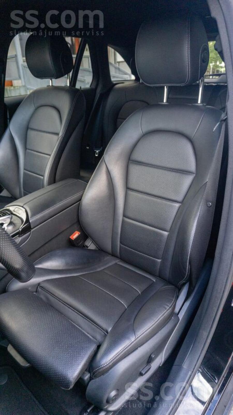 Melns Mercedes-Benz GLC 350 2017 Rīga, ar dzinēja tilpumu 2.00 L un nobraukumu 209 tūkst. km par 18790 €, foto 28 vietnē AUTOMOTO.COM.LV
