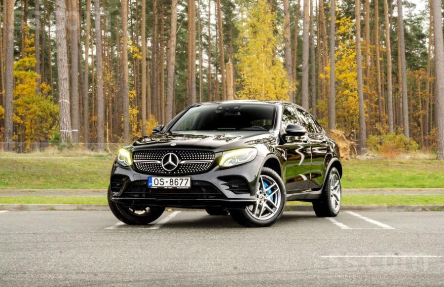 Black Mercedes-Benz GLC 350 2017 in Riga, with an engine capacity of 2.00 L and mileage of 231 thousand km for 22990 €, photo 5 on AUTOMOTO.COM.LV