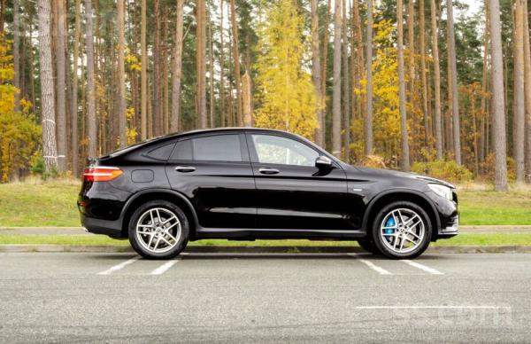 Black Mercedes-Benz GLC 350 2017 in Riga, with an engine capacity of 2.00 L and mileage of 231 thousand km for 22990 €, photo 10 on AUTOMOTO.COM.LV