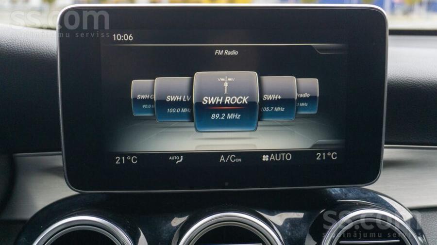 Black Mercedes-Benz GLC 350 2017 in Riga, with an engine capacity of 2.00 L and mileage of 231 thousand km for 22990 €, photo 18 on AUTOMOTO.COM.LV