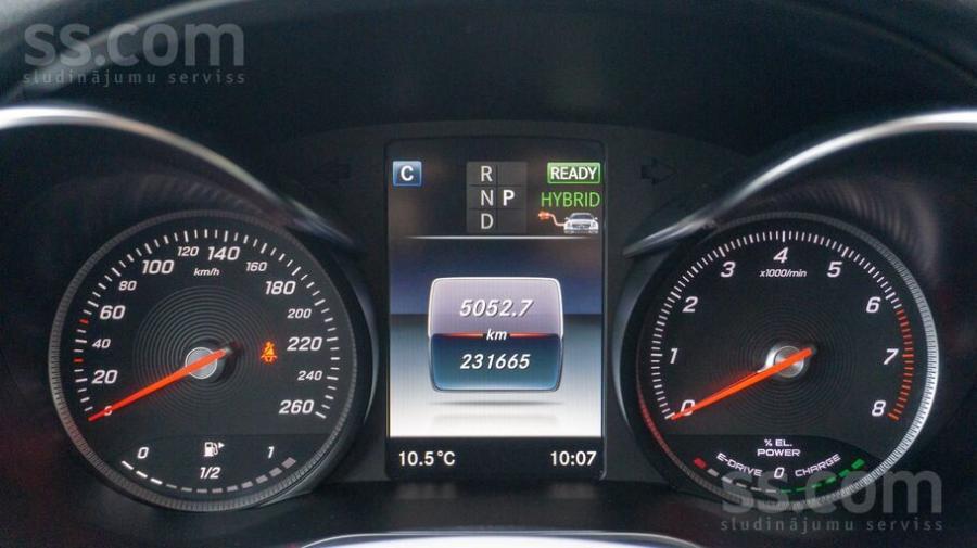 Black Mercedes-Benz GLC 350 2017 in Riga, with an engine capacity of 2.00 L and mileage of 231 thousand km for 22990 €, photo 24 on AUTOMOTO.COM.LV