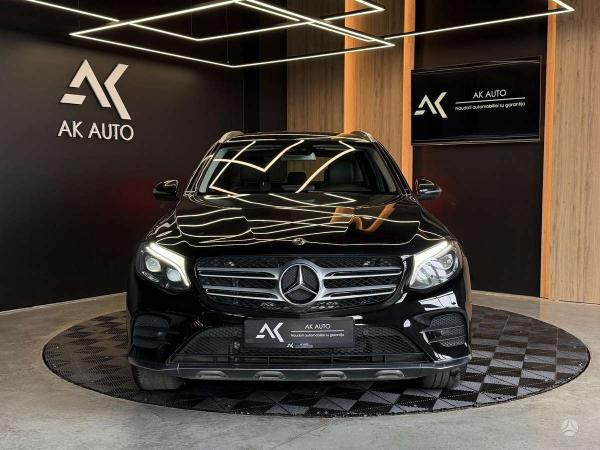 Черный Мерседес GLC 350 2018 в Каунас, объемом двигателя 1.99 л и пробегом 155 тыс. км за 20490 €, фото 4 на AUTOMOTO.COM.LV