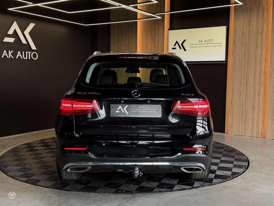 Melns Mercedes-Benz GLC 350 2018 Kauņa, ar dzinēja tilpumu 1.99 L un nobraukumu 155 tūkst. km par 20490 €, foto 11 vietnē AUTOMOTO.COM.LV