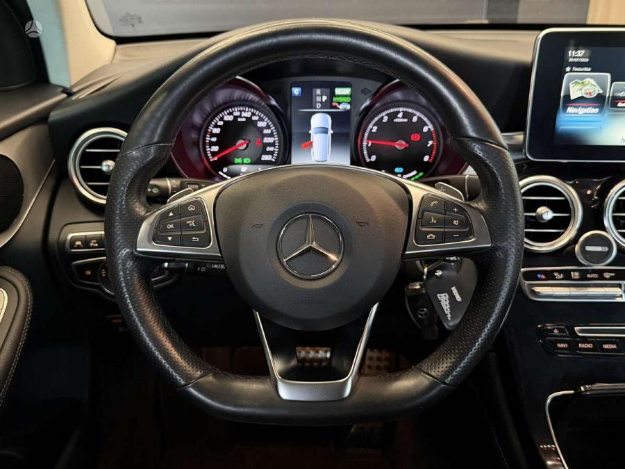 Melns Mercedes-Benz GLC 350 2018 Kauņa, ar dzinēja tilpumu 1.99 L un nobraukumu 155 tūkst. km par 20490 €, foto 15 vietnē AUTOMOTO.COM.LV
