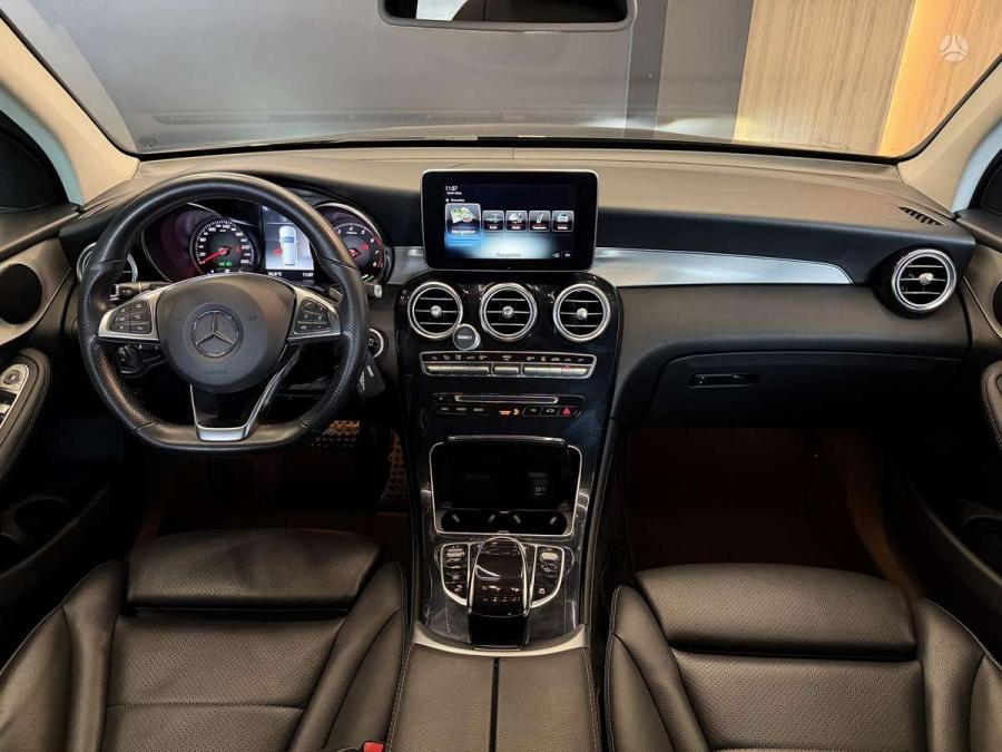 Melns Mercedes-Benz GLC 350 2018 Kauņa, ar dzinēja tilpumu 1.99 L un nobraukumu 155 tūkst. km par 20490 €, foto 17 vietnē AUTOMOTO.COM.LV