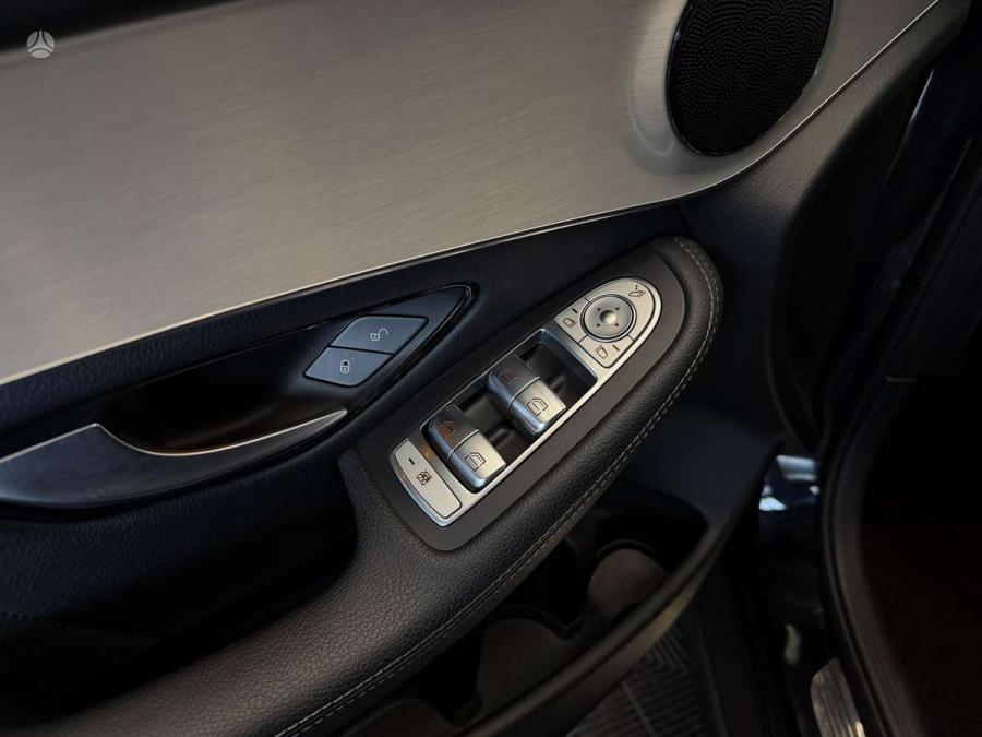 Melns Mercedes-Benz GLC 350 2018 Kauņa, ar dzinēja tilpumu 1.99 L un nobraukumu 155 tūkst. km par 20490 €, foto 23 vietnē AUTOMOTO.COM.LV