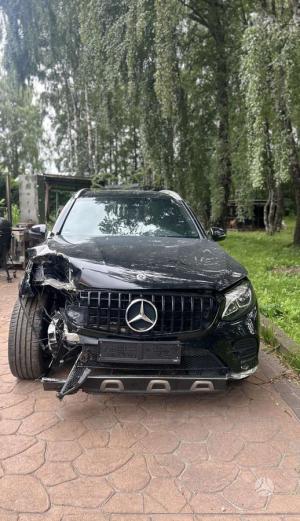 Black Mercedes-Benz GLC 350 2018 in Siauliai, with an engine capacity of 2.99 L and mileage of 186 thousand km for 12500 €, photo  on AUTOMOTO.COM.LV