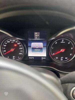 Black Mercedes-Benz GLC 350 2018 in Siauliai, with an engine capacity of 2.99 L and mileage of 186 thousand km for 12500 €, photo 9 on AUTOMOTO.COM.LV