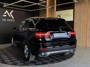 Melns Mercedes-Benz GLC 350 2018 Kauņa, ar dzinēja tilpumu 1.99 L un nobraukumu 158 tūkst. km par 20490 €, foto 9 vietnē AUTOMOTO.COM.LV