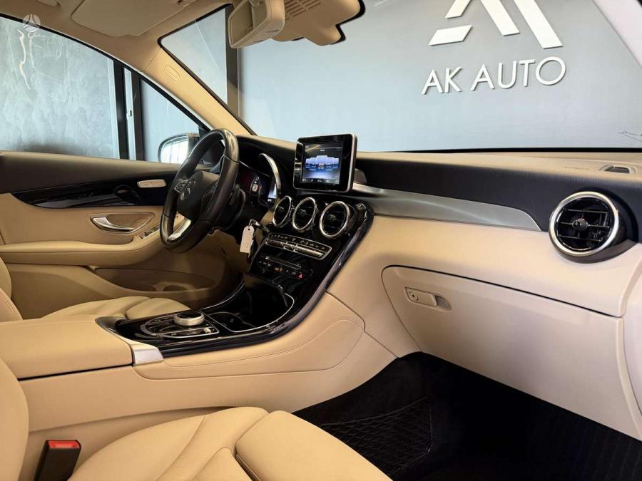 Melns Mercedes-Benz GLC 350 2018 Kauņa, ar dzinēja tilpumu 1.99 L un nobraukumu 158 tūkst. km par 20490 €, foto 18 vietnē AUTOMOTO.COM.LV
