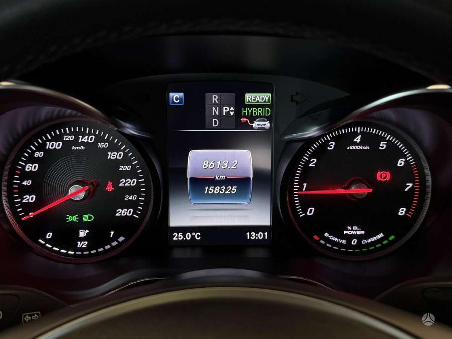Melns Mercedes-Benz GLC 350 2018 Kauņa, ar dzinēja tilpumu 1.99 L un nobraukumu 158 tūkst. km par 20490 €, foto 28 vietnē AUTOMOTO.COM.LV