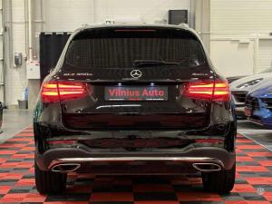 Black Mercedes-Benz GLC 350 2018 in Vilnius, with an engine capacity of 1.99 L and mileage of 191 thousand km for 20500 €, photo 7 on AUTOMOTO.COM.LV