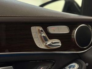 Black Mercedes-Benz GLC 350 2018 in Vilnius, with an engine capacity of 1.99 L and mileage of 191 thousand km for 20500 €, photo 14 on AUTOMOTO.COM.LV