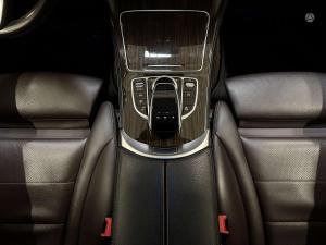 Black Mercedes-Benz GLC 350 2018 in Vilnius, with an engine capacity of 1.99 L and mileage of 191 thousand km for 20500 €, photo 24 on AUTOMOTO.COM.LV