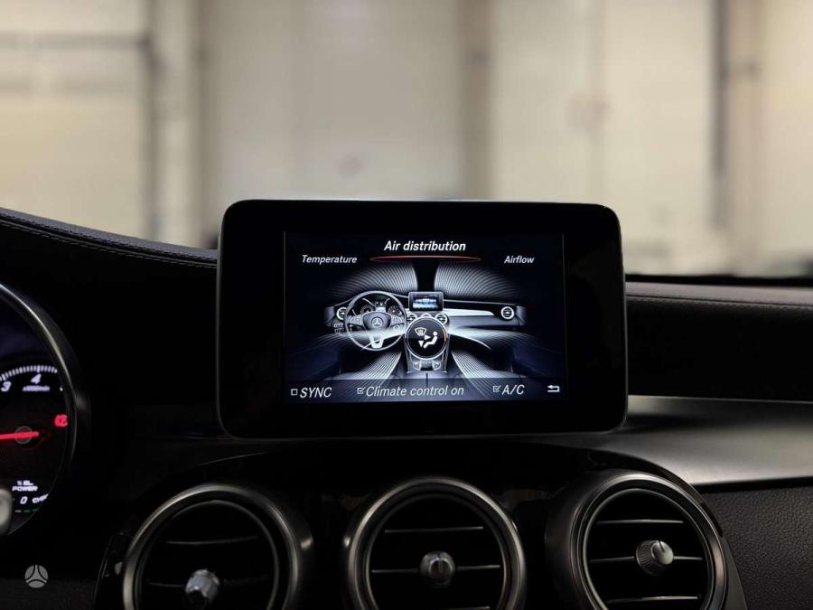 Black Mercedes-Benz GLC 350 2018 in Vilnius, with an engine capacity of 1.99 L and mileage of 191 thousand km for 20500 €, photo 27 on AUTOMOTO.COM.LV