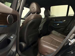Black Mercedes-Benz GLC 350 2018 in Vilnius, with an engine capacity of 1.99 L and mileage of 191 thousand km for 20500 €, photo 29 on AUTOMOTO.COM.LV