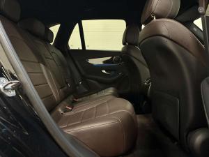 Black Mercedes-Benz GLC 350 2018 in Vilnius, with an engine capacity of 1.99 L and mileage of 191 thousand km for 20500 €, photo 30 on AUTOMOTO.COM.LV