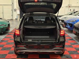 Black Mercedes-Benz GLC 350 2018 in Vilnius, with an engine capacity of 1.99 L and mileage of 191 thousand km for 20500 €, photo 31 on AUTOMOTO.COM.LV