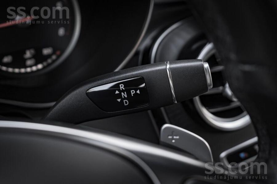 Melns Mercedes-Benz GLC 350 2018 Rīga, ar dzinēja tilpumu 3.00 L un nobraukumu 169 tūkst. km par 26950 €, foto 43 vietnē AUTOMOTO.COM.LV