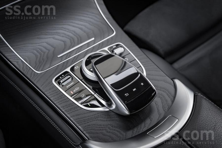 Melns Mercedes-Benz GLC 350 2018 Rīga, ar dzinēja tilpumu 3.00 L un nobraukumu 169 tūkst. km par 26950 €, foto 47 vietnē AUTOMOTO.COM.LV