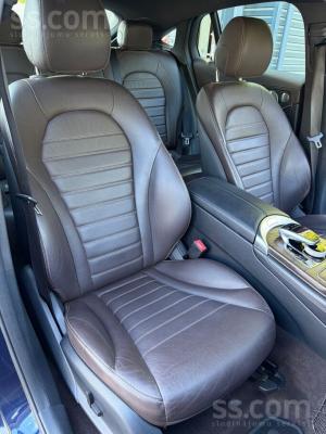Blue Mercedes-Benz GLC 350 2018 in Riga, with an engine capacity of 3.00 L and mileage of 206 thousand km for 27990 €, photo 7 on AUTOMOTO.COM.LV