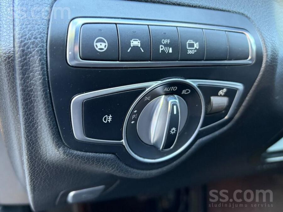 Blue Mercedes-Benz GLC 350 2018 in Riga, with an engine capacity of 3.00 L and mileage of 206 thousand km for 27990 €, photo 11 on AUTOMOTO.COM.LV