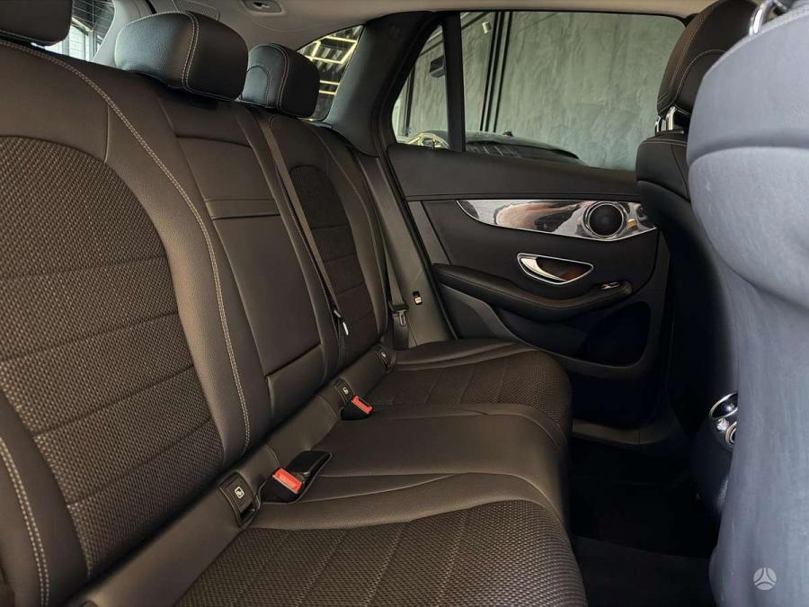 Zils Mercedes-Benz GLC 350 2016 Kauņa, ar dzinēja tilpumu 1.99 L un nobraukumu 96 tūkst. km par 20490 €, foto 27 vietnē AUTOMOTO.COM.LV