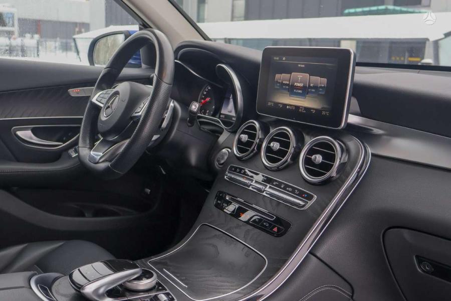 Zils Mercedes-Benz GLC 350 2017 Kauņa, ar dzinēja tilpumu 1.99 L un nobraukumu 119 tūkst. km par 21999 €, foto 28 vietnē AUTOMOTO.COM.LV