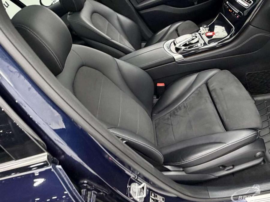 Blue Mercedes-Benz GLC 350 2017 in Vilnius, with an engine capacity of 1.99 L and mileage of 183 thousand km for 15900 €, photo 7 on AUTOMOTO.COM.LV