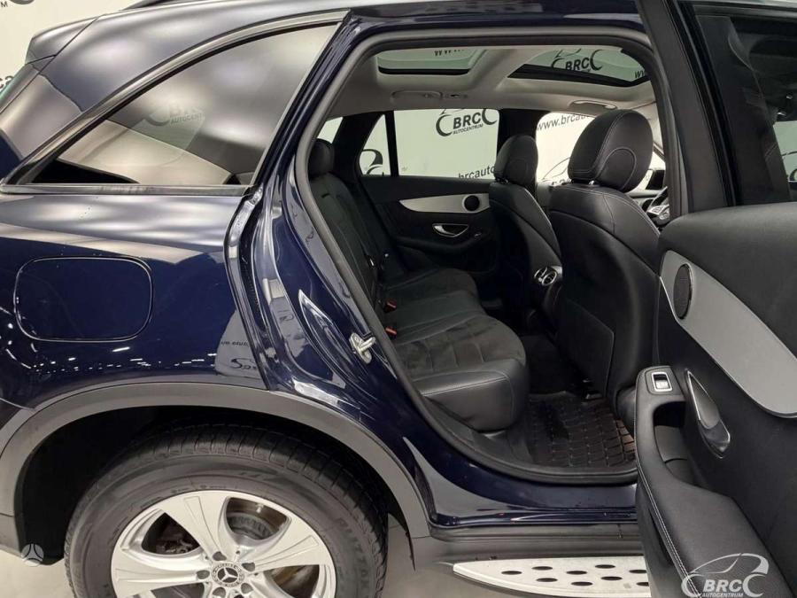 Blue Mercedes-Benz GLC 350 2017 in Vilnius, with an engine capacity of 1.99 L and mileage of 183 thousand km for 15900 €, photo 12 on AUTOMOTO.COM.LV