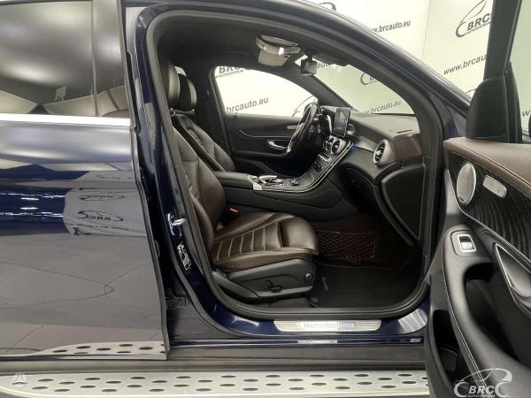 Zils Mercedes-Benz GLC 350 2017 Viļņa, ar dzinēja tilpumu 2.99 L un nobraukumu 150 tūkst. km par 27900 €, foto 5 vietnē AUTOMOTO.COM.LV