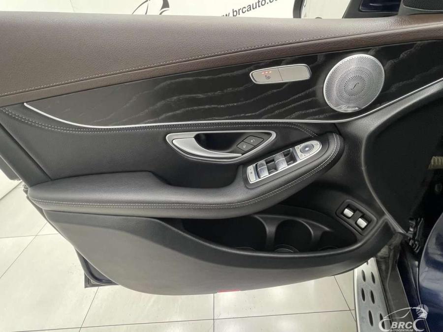 Blue Mercedes-Benz GLC 350 2017 in Vilnius, with an engine capacity of 2.99 L and mileage of 150 thousand km for 27900 €, photo 22 on AUTOMOTO.COM.LV
