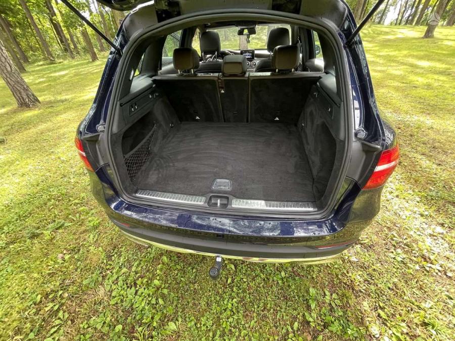 Zils Mercedes-Benz GLC 350 2017 Ukmergė, ar dzinēja tilpumu 2.99 L un nobraukumu 240 tūkst. km par 17500 €, foto 12 vietnē AUTOMOTO.COM.LV