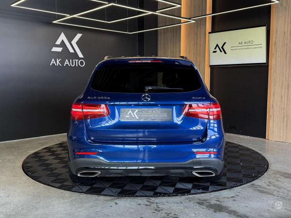 Zils Mercedes-Benz GLC 350 2018 Kauņa, ar dzinēja tilpumu 1.99 L un nobraukumu 154 tūkst. km par 24990 €, foto 10 vietnē AUTOMOTO.COM.LV