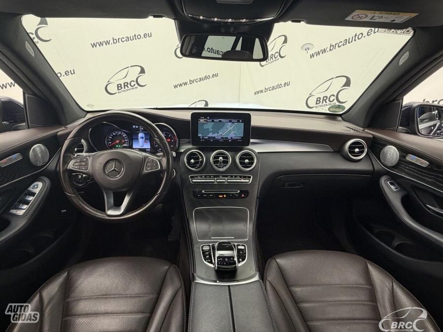 Синий Мерседес GLC 350 2018 в Авиженяй, объемом двигателя 3.00 л и пробегом 203 тыс. км за 21900 €, фото 4 на AUTOMOTO.COM.LV