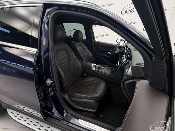 Blue Mercedes-Benz GLC 350 2018 in Vilnius, with an engine capacity of 2.99 L and mileage of 203 thousand km for 19900 €, photo 8 on AUTOMOTO.COM.LV