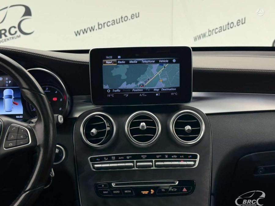 Синий Мерседес GLC 350 2018 в Вильнюс, объемом двигателя 2.99 л и пробегом 203 тыс. км за 19900 €, фото 20 на AUTOMOTO.COM.LV