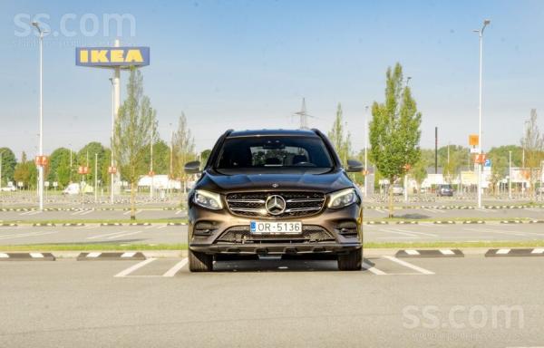 Коричневый Мерседес GLC 350 2017 в Рига, объемом двигателя 2.00 л и пробегом 258 тыс. км за 16990 €, фото 3 на AUTOMOTO.COM.LV