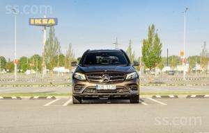 Brown Mercedes-Benz GLC 350 2017 in Riga, with an engine capacity of 2.00 L and mileage of 258 thousand km for 16990 €, photo 4 on AUTOMOTO.COM.LV