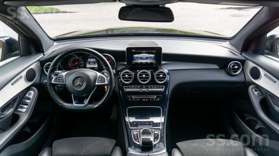 Brown Mercedes-Benz GLC 350 2017 in Riga, with an engine capacity of 2.00 L and mileage of 258 thousand km for 16990 €, photo 12 on AUTOMOTO.COM.LV