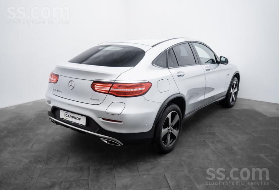 Mercedes-Benz GLC 350 2018 in Tallinn, with an engine capacity of 2.00 L and mileage of 128 thousand km for 25999 €, photo 4 on AUTOMOTO.COM.LV