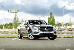 Pelēks Mercedes-Benz GLC 350 2017 Rīga, ar dzinēja tilpumu 2.00 L un nobraukumu 198 tūkst. km par 21990 €, foto 3 vietnē AUTOMOTO.COM.LV