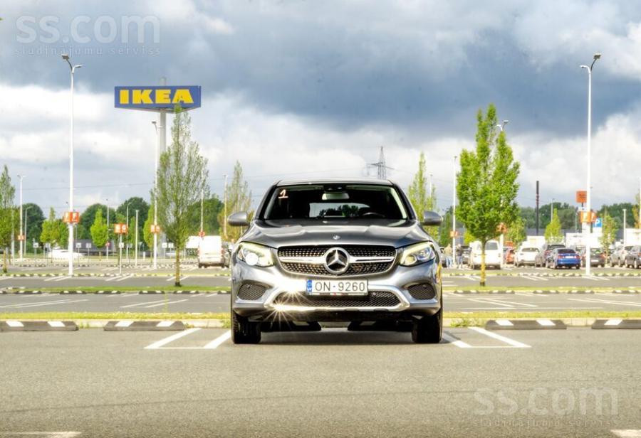 Pelēks Mercedes-Benz GLC 350 2017 Rīga, ar dzinēja tilpumu 2.00 L un nobraukumu 198 tūkst. km par 21990 €, foto 4 vietnē AUTOMOTO.COM.LV