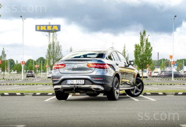 Grey Mercedes-Benz GLC 350 2017 in Riga, with an engine capacity of 2.00 L and mileage of 198 thousand km for 21990 €, photo 6 on AUTOMOTO.COM.LV