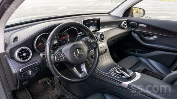 Grey Mercedes-Benz GLC 350 2017 in Riga, with an engine capacity of 2.00 L and mileage of 198 thousand km for 21990 €, photo 10 on AUTOMOTO.COM.LV